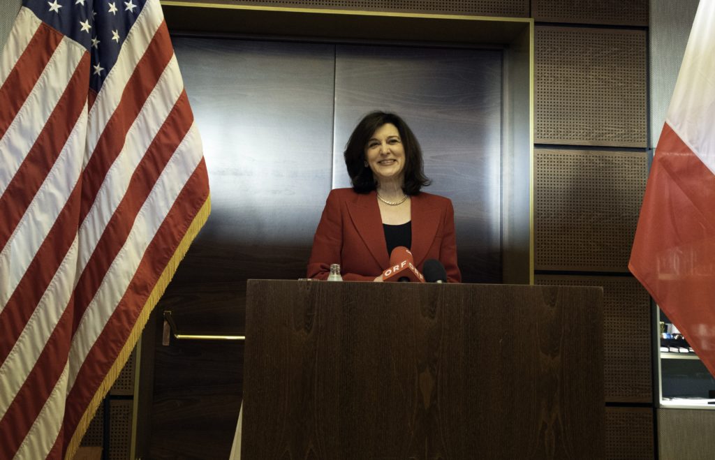 Designierte US-Botschafterin Victoria Reggie Kennedy in Wien gelandet ...